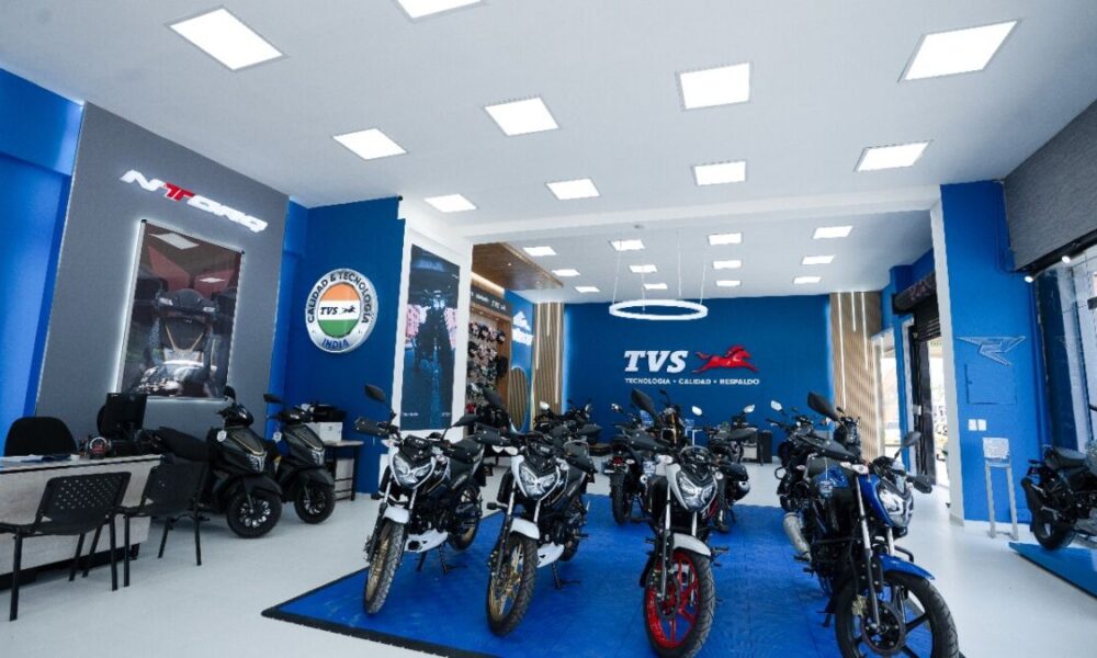 TVS Motor inaugura en Medellín su primer punto de venta experiencial en ...